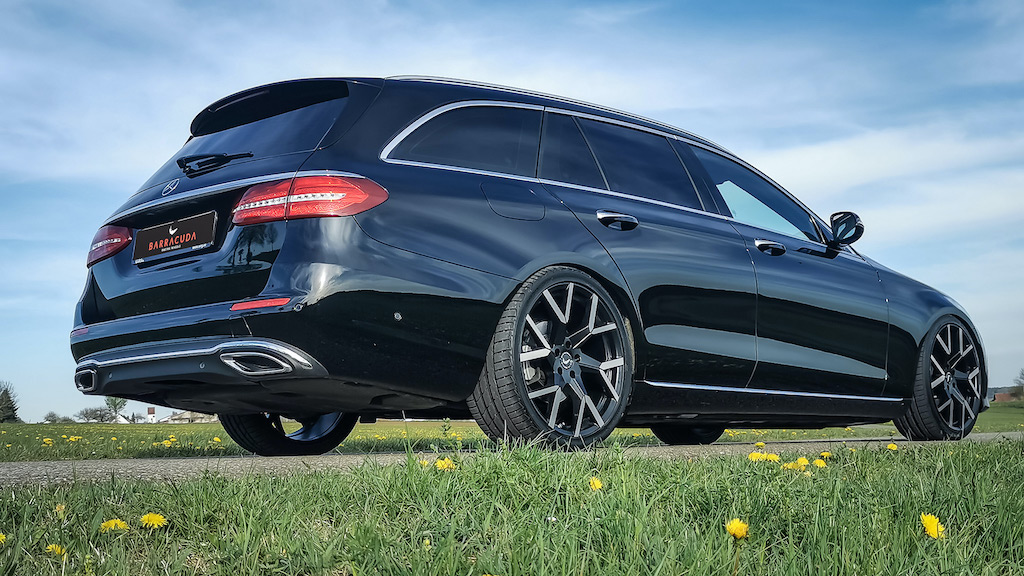 Mercedes-Benz E-Klasse T-Modell (S213) mit Barracuda-Rädern